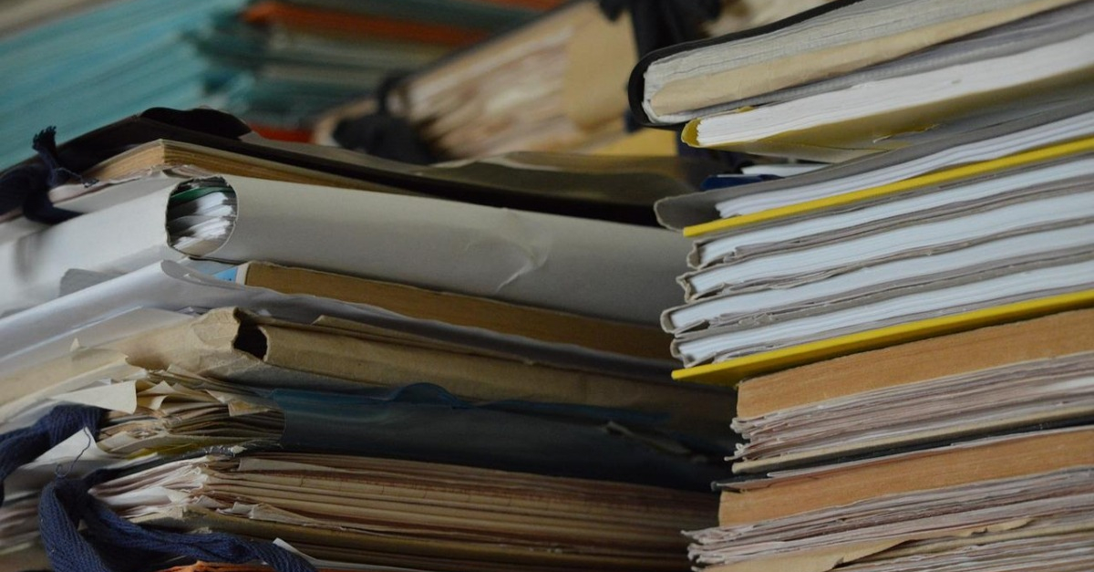 Documents administratifs : voici les papiers essentiels à conserver ...