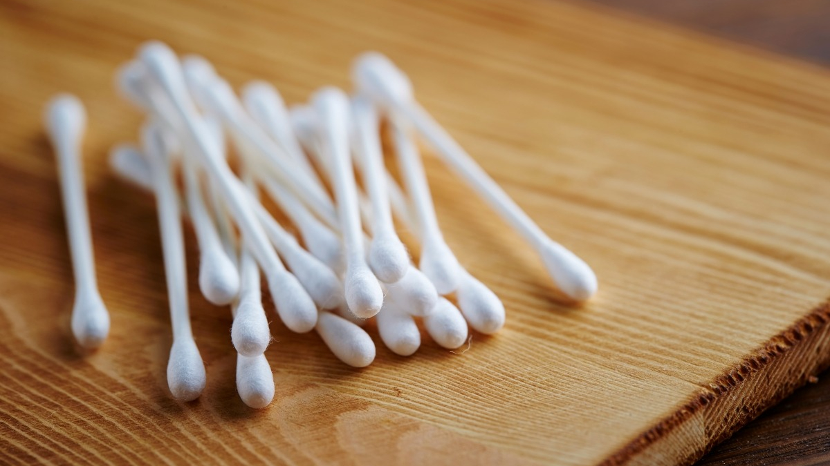 Les dangers méconnus de l'utilisation des cotons-tiges et comment les ...